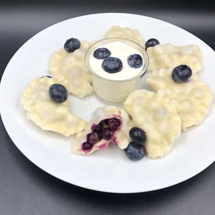 Mouthwatering Blueberry Pierogi Recipe [Pierogi Z Jagodami] - Polish ...
