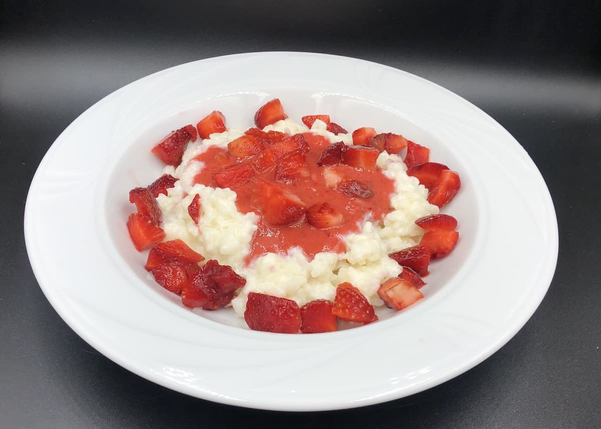 Ryż Z Truskawkami Polish Rice Pudding With Strawberries Recipe