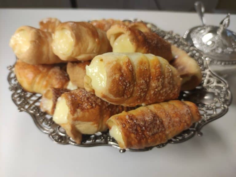 Polish Cream Horns Rurki Z Kremem Recipe - Polish Foodies