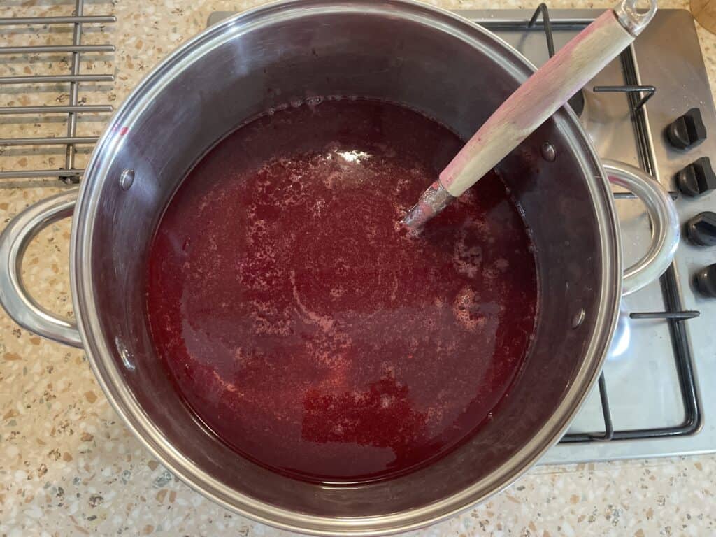 Polish Canned Raspberry Syrup Recipe - Sok Malinowy - Polish Foodies