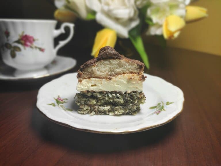 Polish Cream Papal Cake Recipe - Kremówka Papieska - Polish Foodies