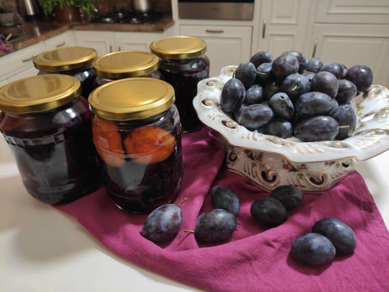 Śliwki W Occie - Polish Vinegar Pickled Plums Recipe
