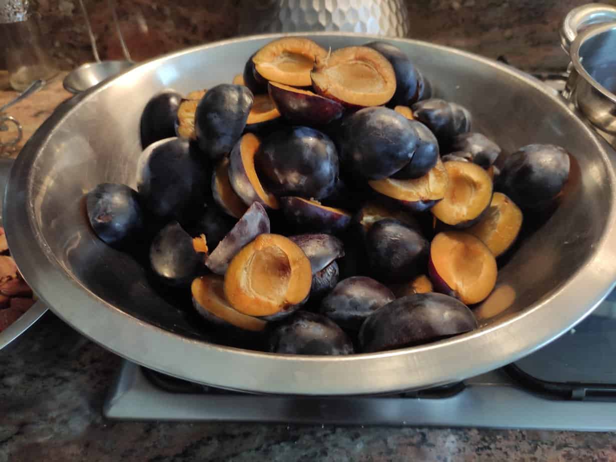 Śliwki W Occie - Polish Vinegar Pickled Plums Recipe