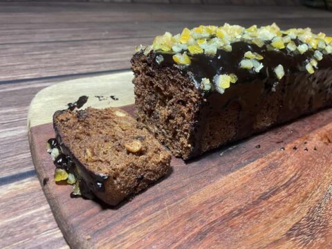 World's Quickest Recipe For Gingerbread Cake (With Dried Fruits)
