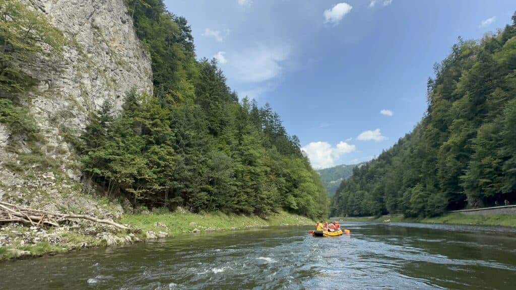Ultimate Guide To Dunajec River Rafting In Poland [+VIDEO]