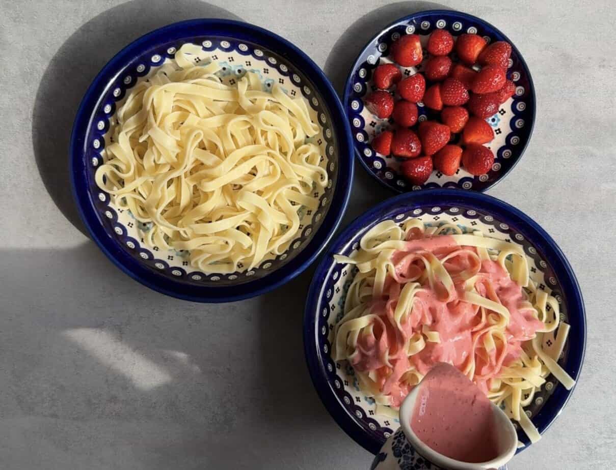 Makaron Z Truskawkami - Polish Pasta With Strawberries Recipe - Polish ...